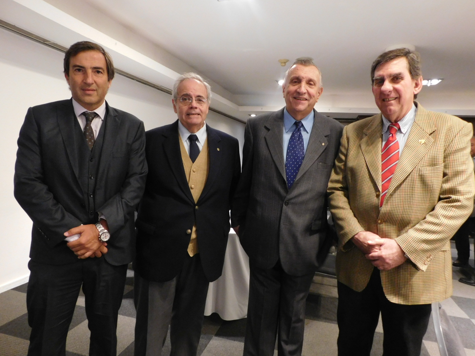 Desafíos del sector exportador - EL PAÍS Uruguay