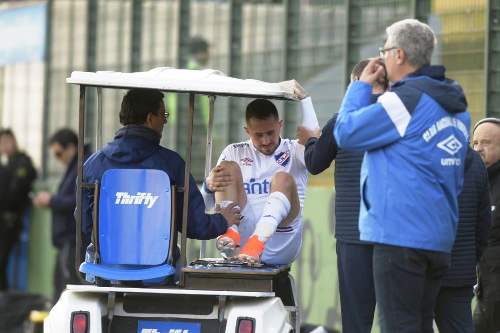 Amaral fue operado con éxito en Buenos Aires - EL PAÍS Uruguay