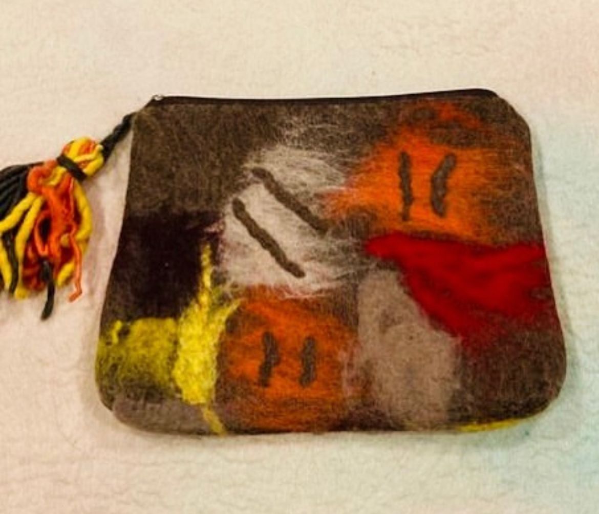 Al jubilarse descubrió su nueva pasión y creó Lana Mara junto a su hija ...